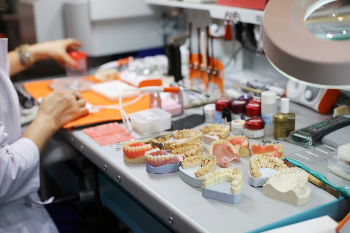 Dental laboratory - Natural Dental